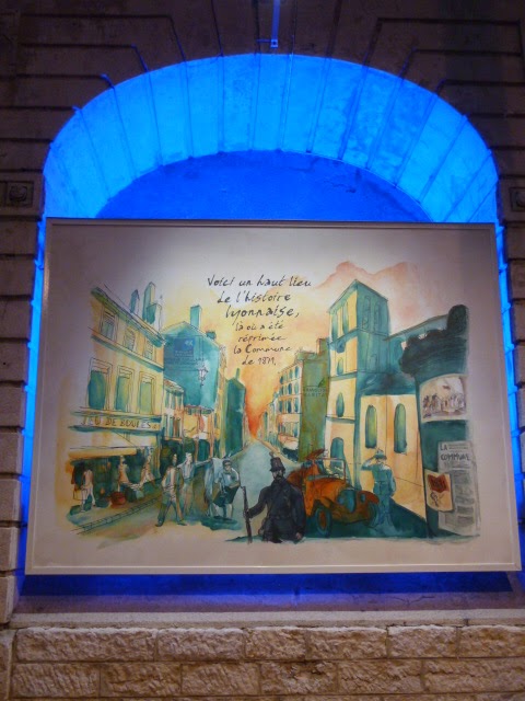 Under the Burning Bridge: La Place Jean Macé, Lyon