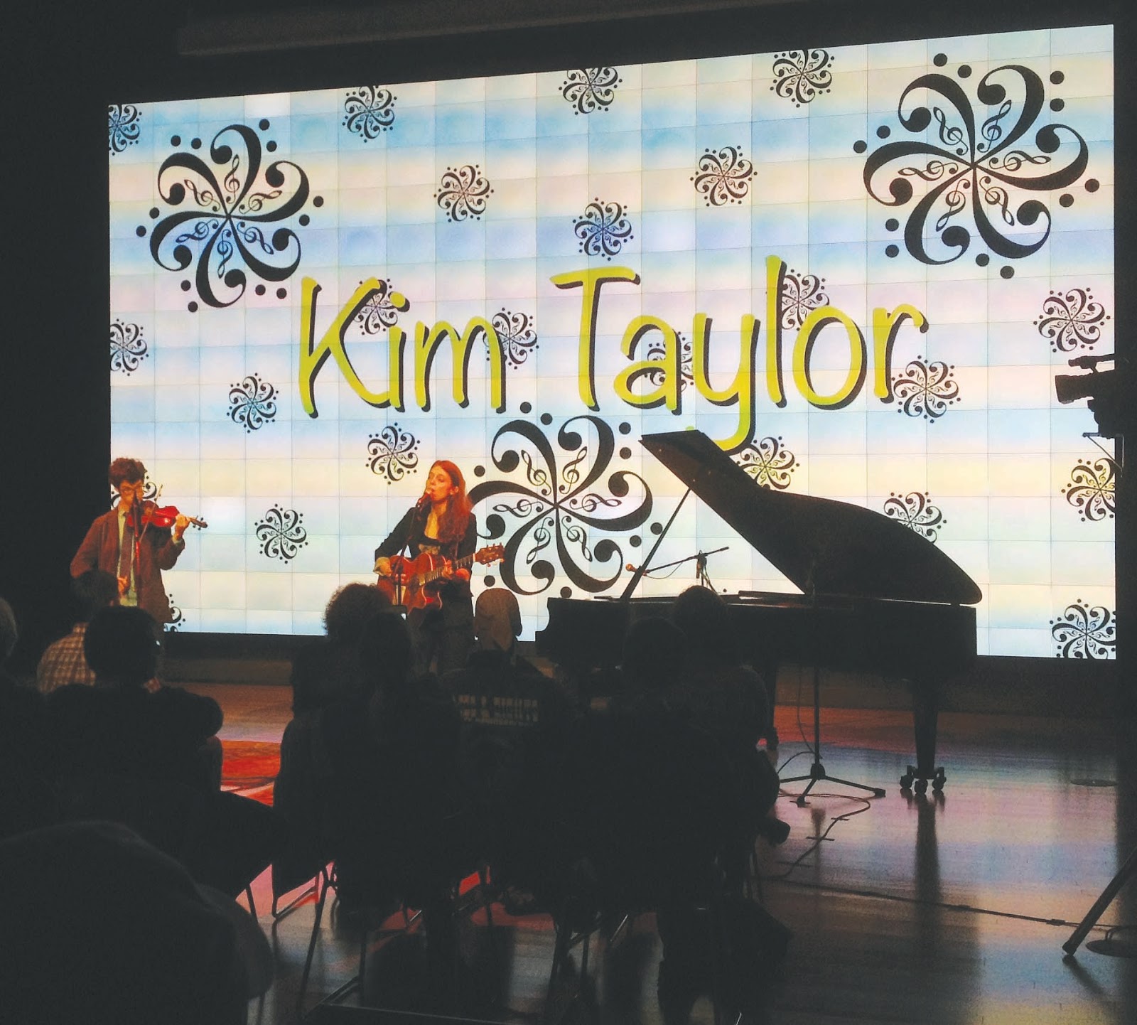 entertaining views from cincinnati: Kim Taylor