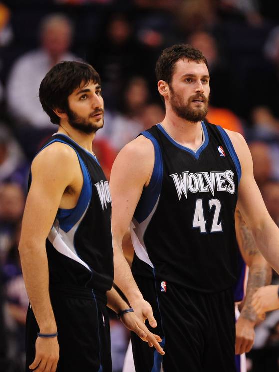Basketball Hoops Zone: Ricky Rubio Injury Update, T-Wolves Plagued with ...