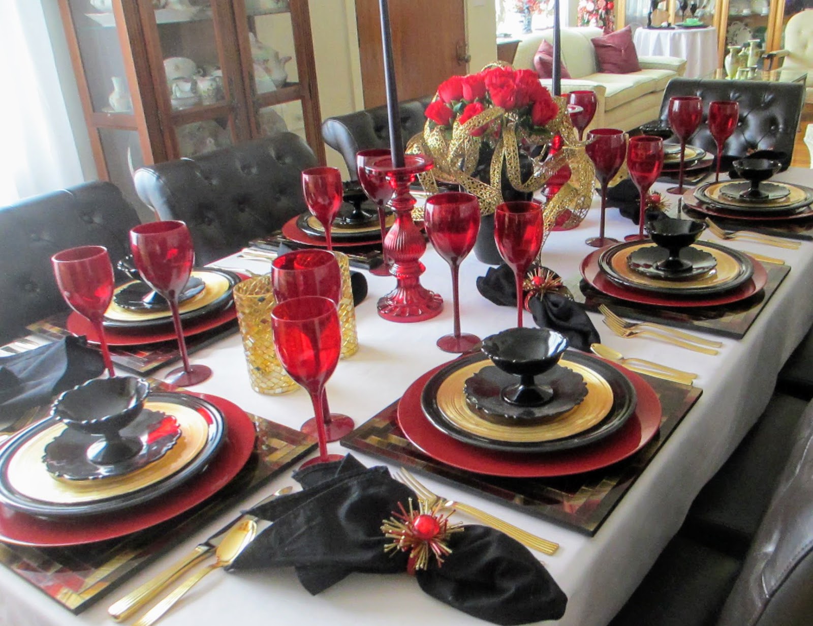 The Welcomed Guest: Red and Gold Tablescape