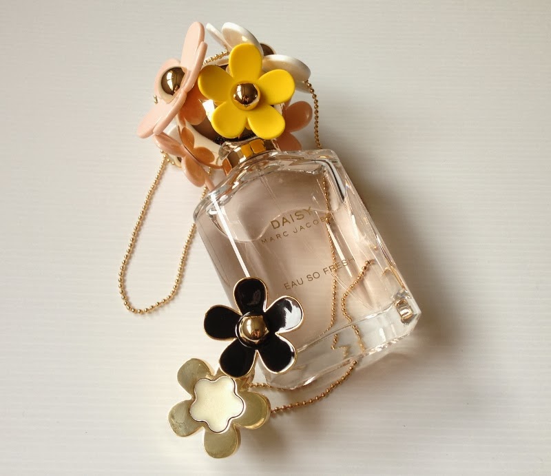 The Made Up Maiden: My Marc Jacobs Perfume Collection - Daisy Eau So ...