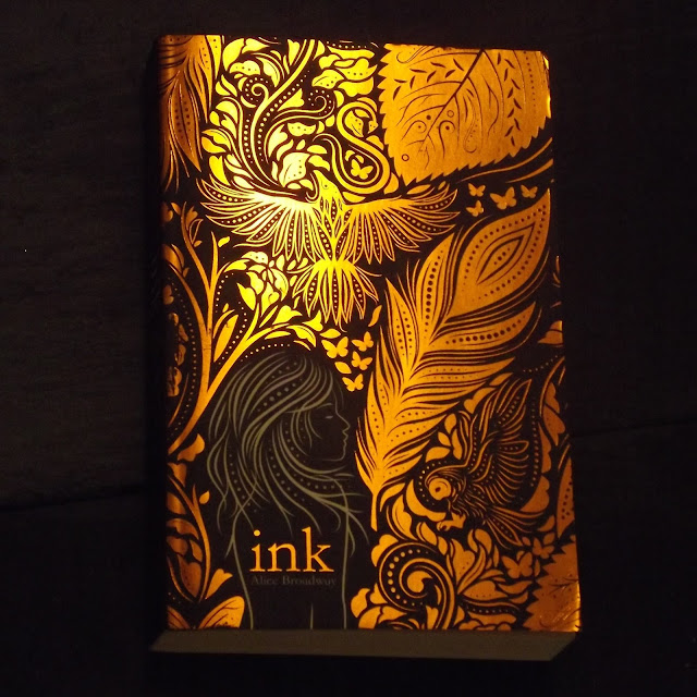 Review - Ink by Alice Broadway.