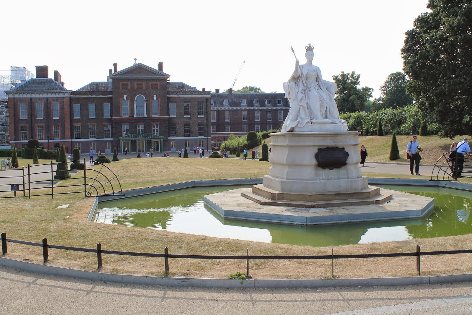 Landscape Design Guru: London - Water Features in Kensington Park ...