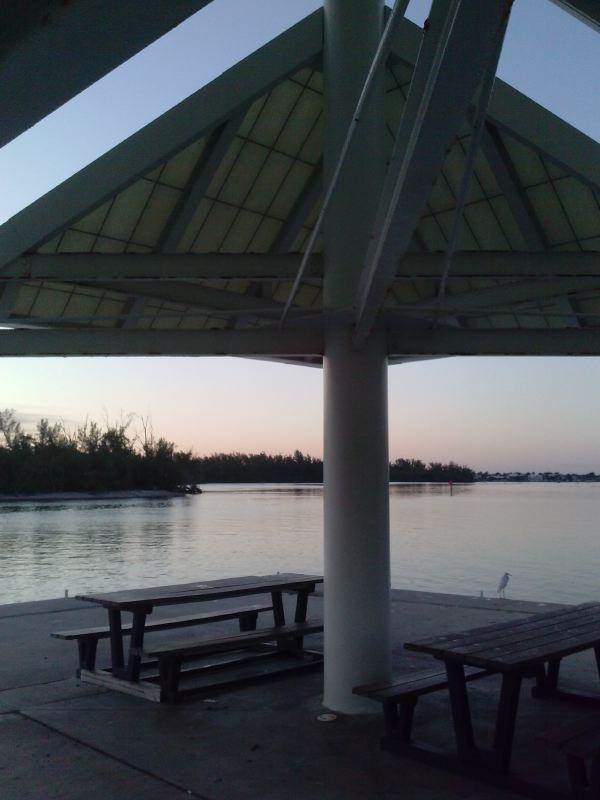 The Modernist Angle: Chance Encounters with Modern Architecture: Red ...