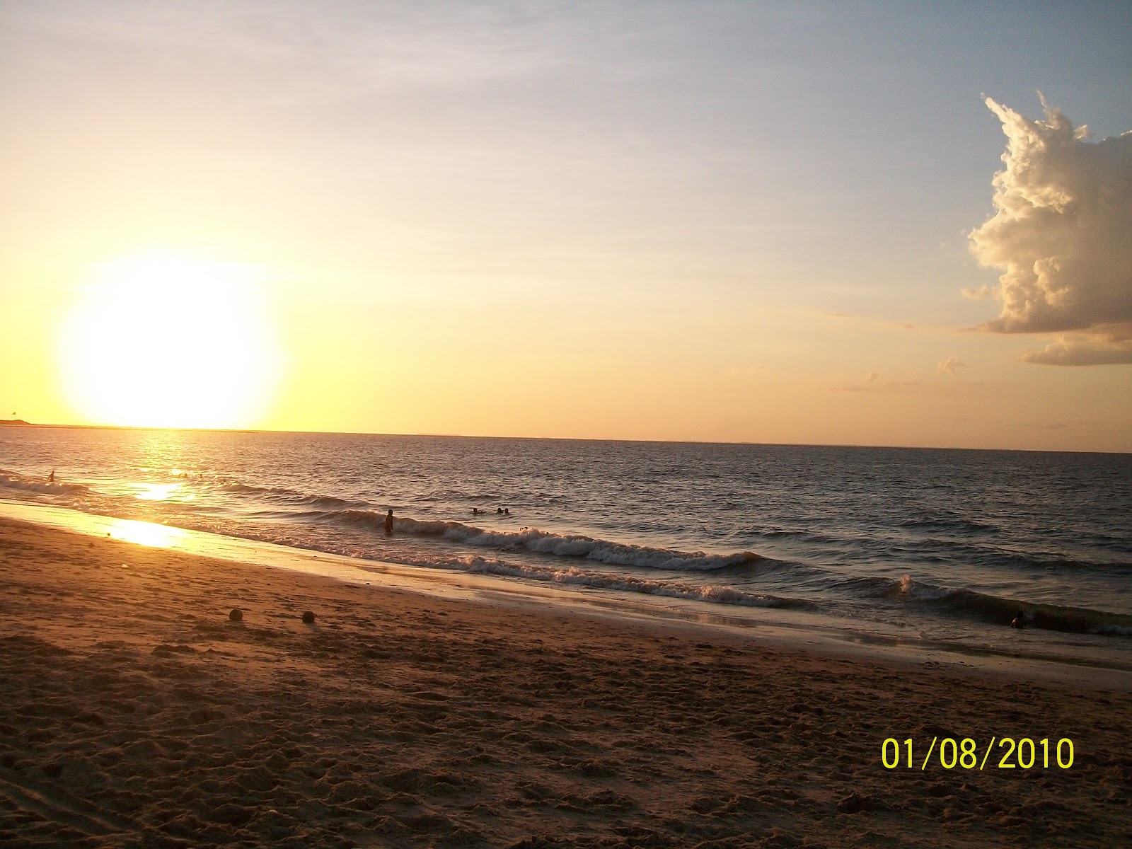 Imagens de Mosqueiro, Belém, Pará, Brasil: Praia do Marahu