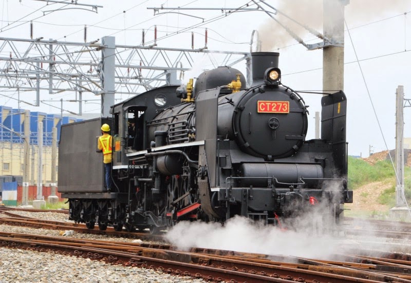 飛行場の測候所: 原汁原味的台鐵蒸汽火車CT273復活了！