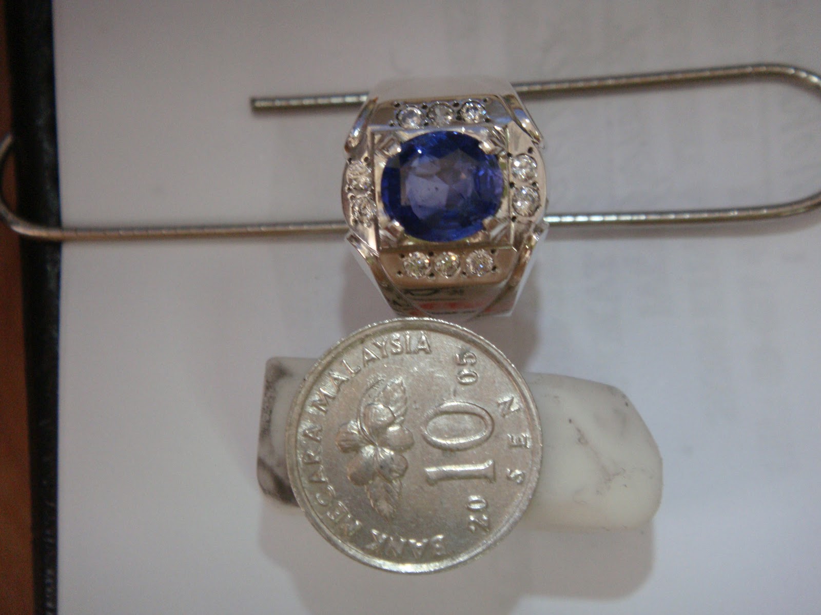 Permata Zamrud, Delima, Nilam Sri Lanka