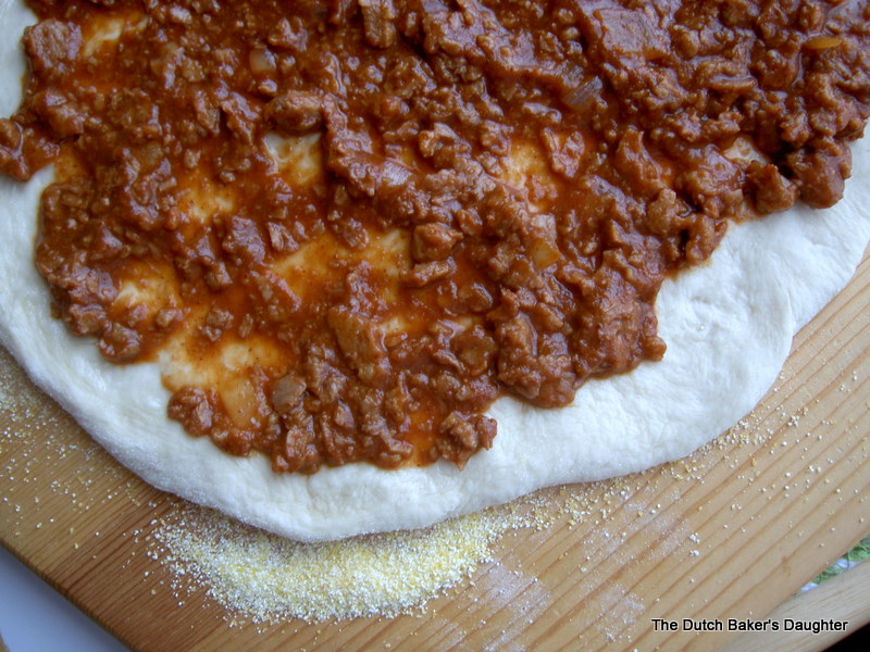The Dutch Baker's Daughter: Cincinnati Chili Pizza