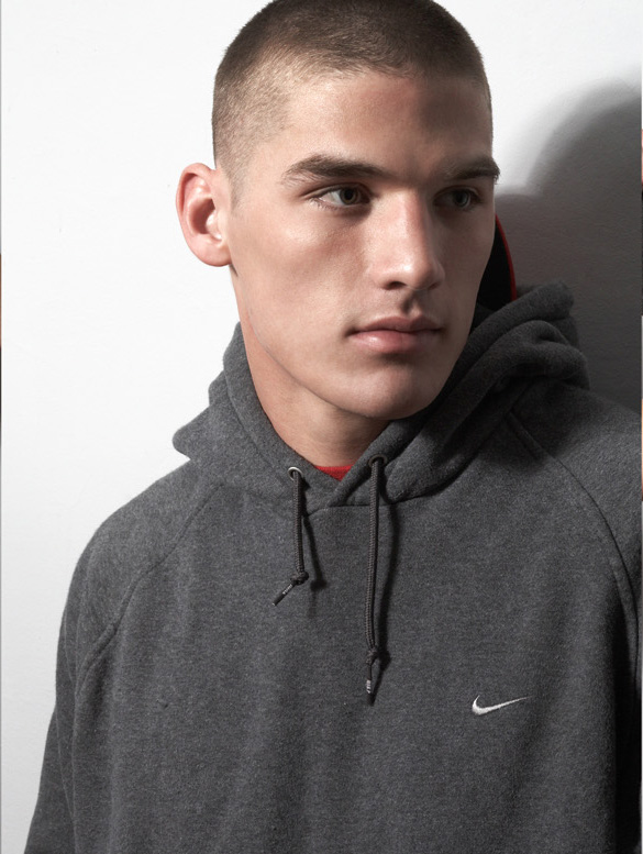 Menilike: Kerry Degman (1)