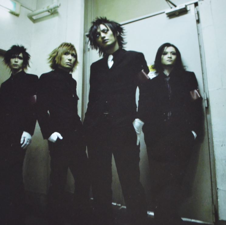 V-KEI COLLECTORS: Visual Kei bands flyers of live and release