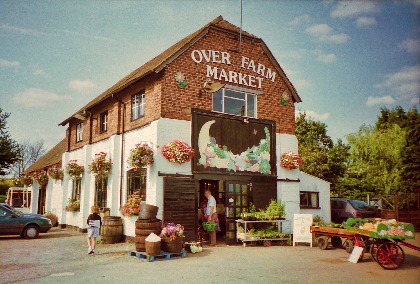 COTSWOLDS CASCADE: OVER FARM MARKET