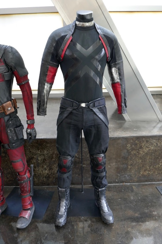 Hollywood Movie Costumes and Props: Deadpool 2 movie costumes on ...