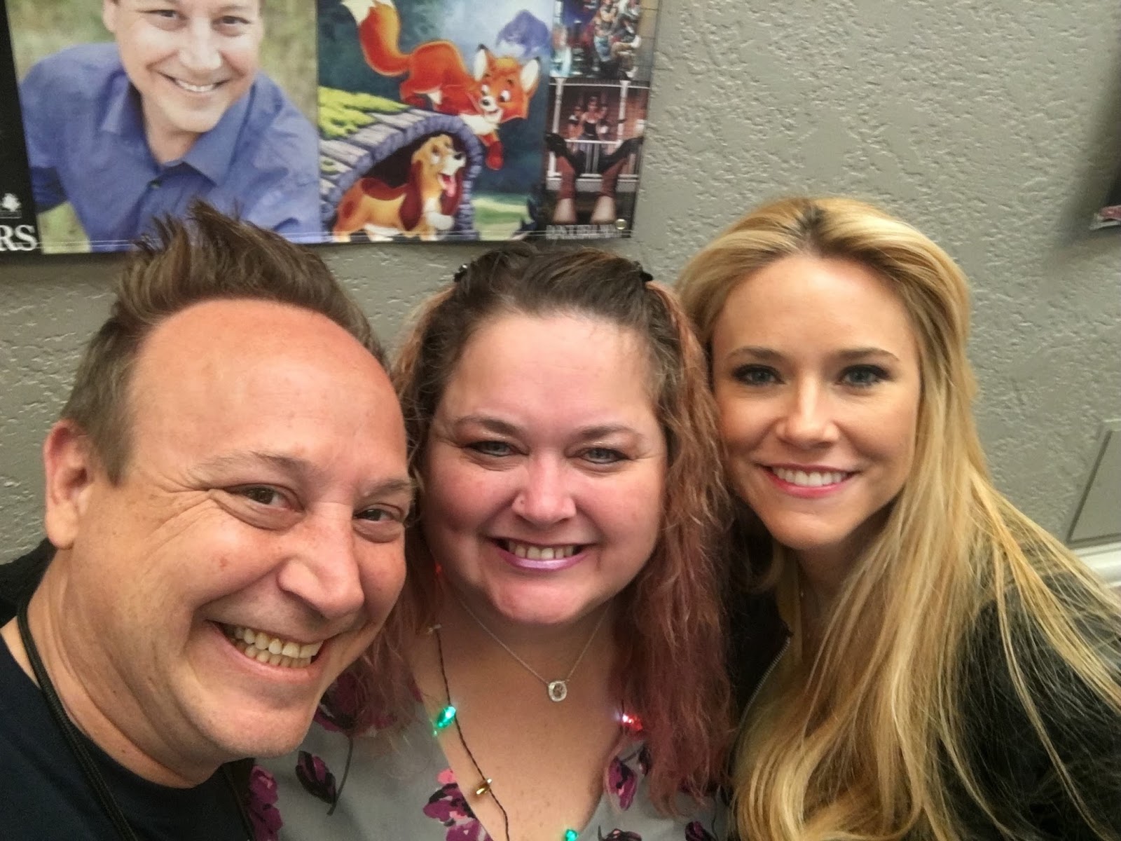 Thinking Pink: Pinky's Fandance - Alyson Sullivan