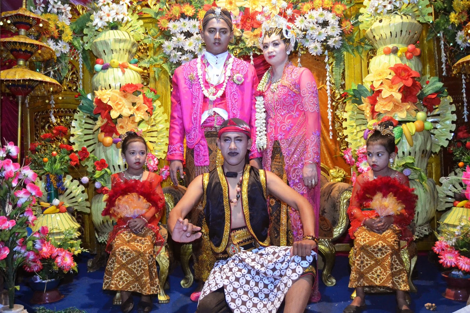 TATA RIAS PENGANTIN PACITAN, FOTO STUDIO PACITAN, SHOOTING VIDEO ...