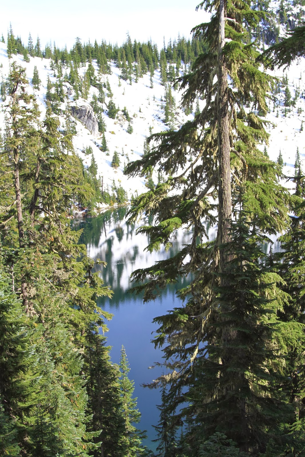 TravelMarx: Central Cascades - Lake Valhalla Hike