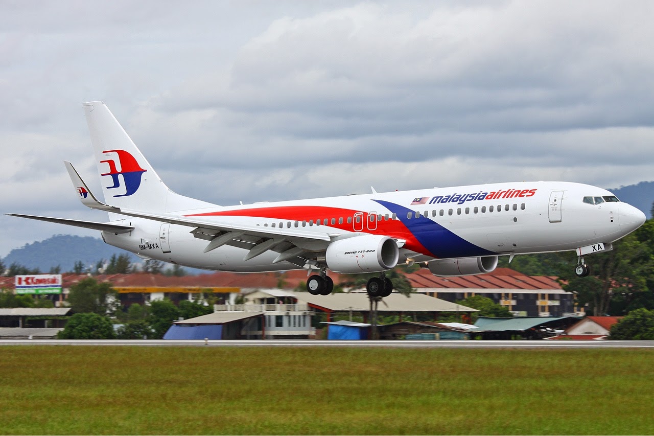 EMERGENCY Malaysian Airlines flight #MH 179 makes emergency landing at ...