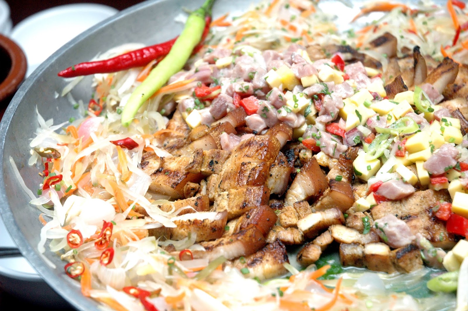 DUDE FOR FOOD: A Taste of the Philippines at Islas Pinas