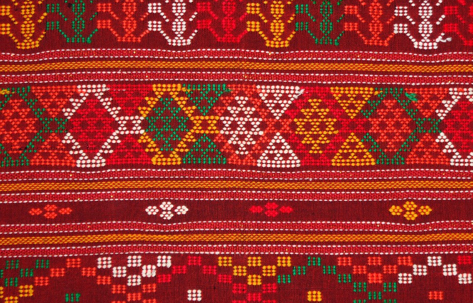 THE BATAK “ULOS” HANDWOVEN TEXTILE | Visit Destinations