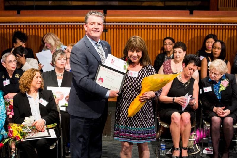 EverythingCroton: SEN. MURPHY PRESENTS 2018 WOMAN OF DISTINCTION AWARD ...