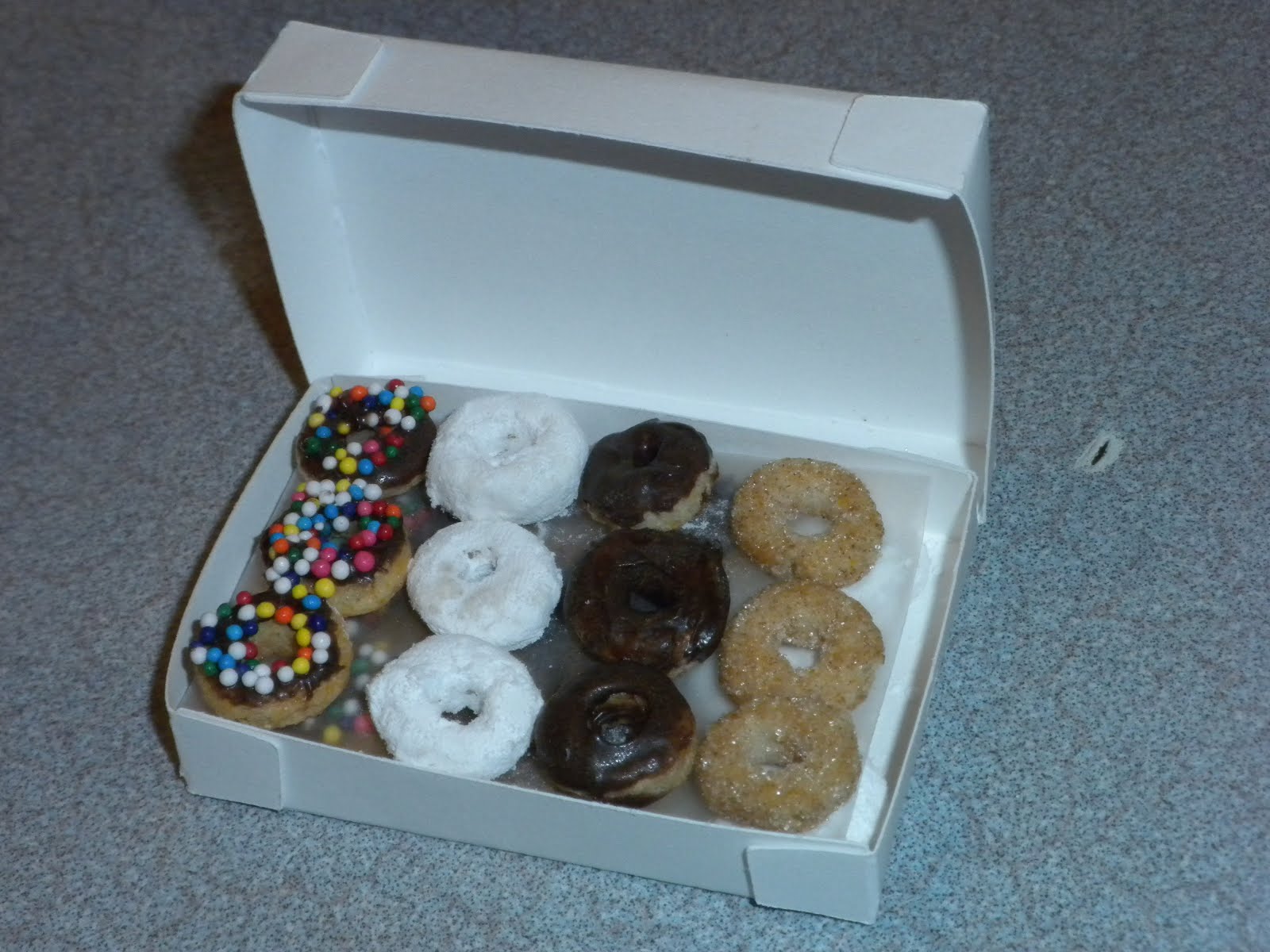 chignon's 23 things: Elf donuts