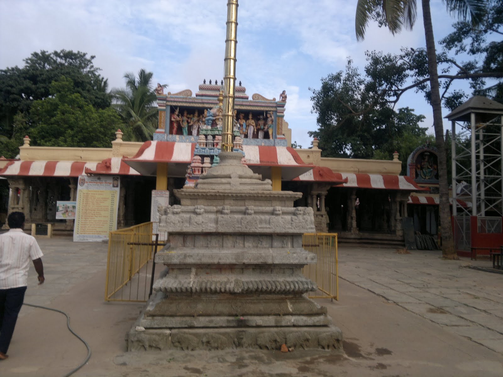Krish's Blog: Someshwara Temple, Ulsoor
