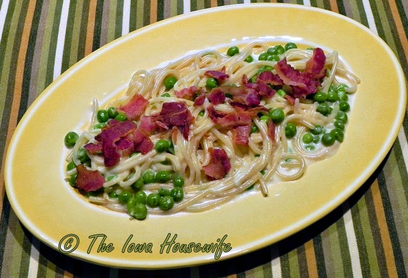 The Iowa Housewife: Spaghetti Romano for 2