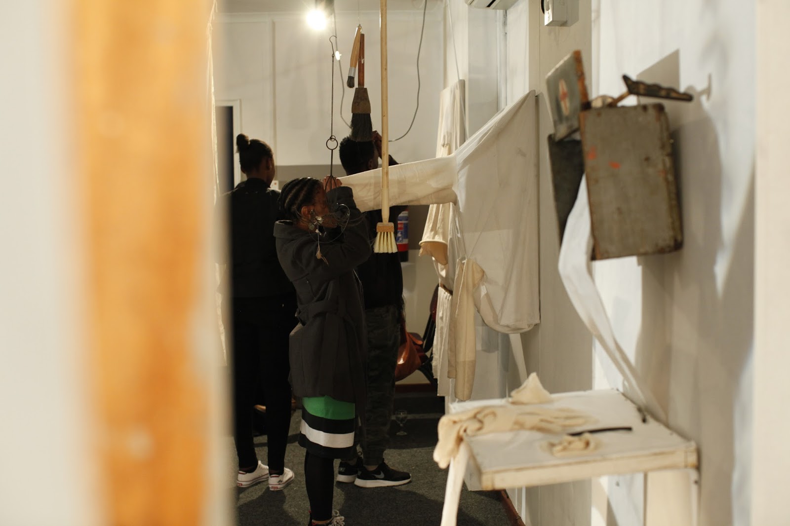 Exploring the Performative Art Object.