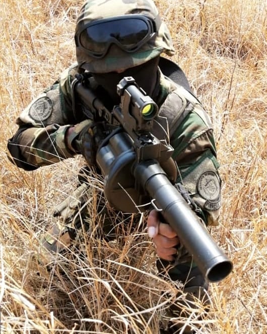 INFANTARIA DA MARINHA VENEZUELANA RECEBE LANÇA GRANADAS 40 MM MK1 ...