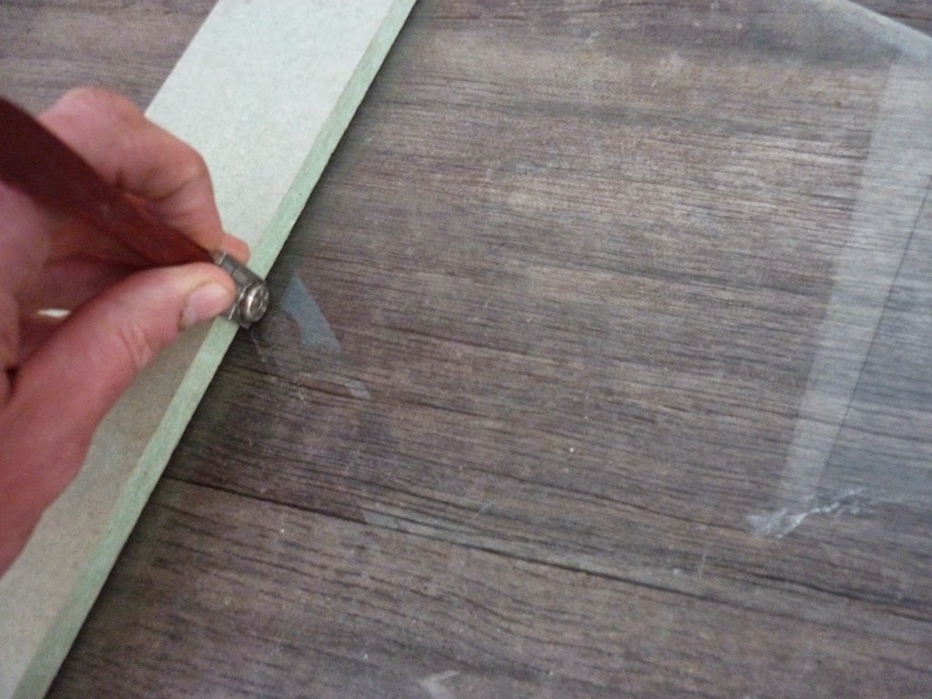 An English Homestead: Cutting Glass