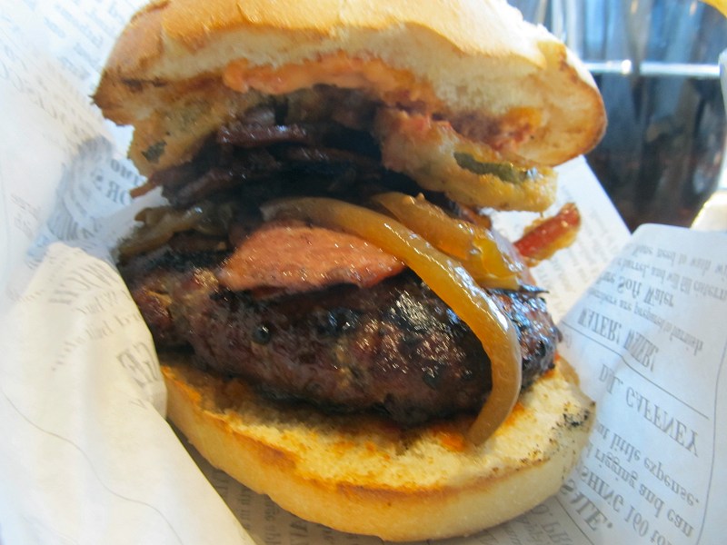 Burger Club - Winnipeg