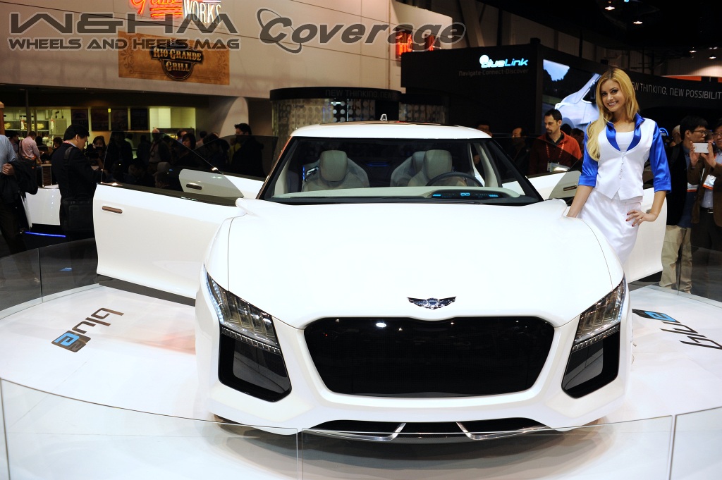 Mercedes Rangel and More 2013 CES Car Models