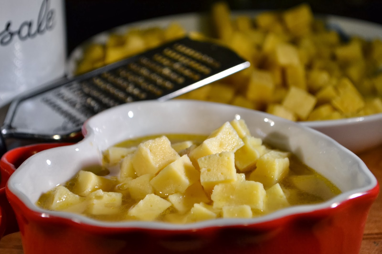 La creatività e i suoi colori: Pasta reale in brodo: ricetta tipica ...
