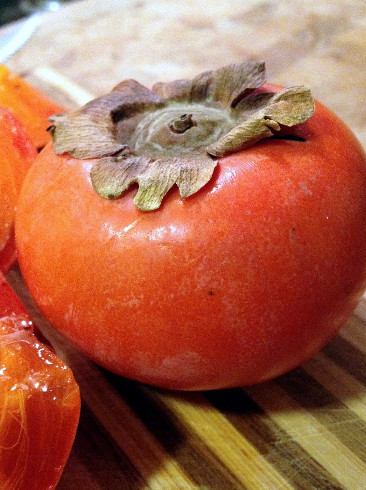 Keep the Peas: HOW TO EAT A FUYU PERSIMMON