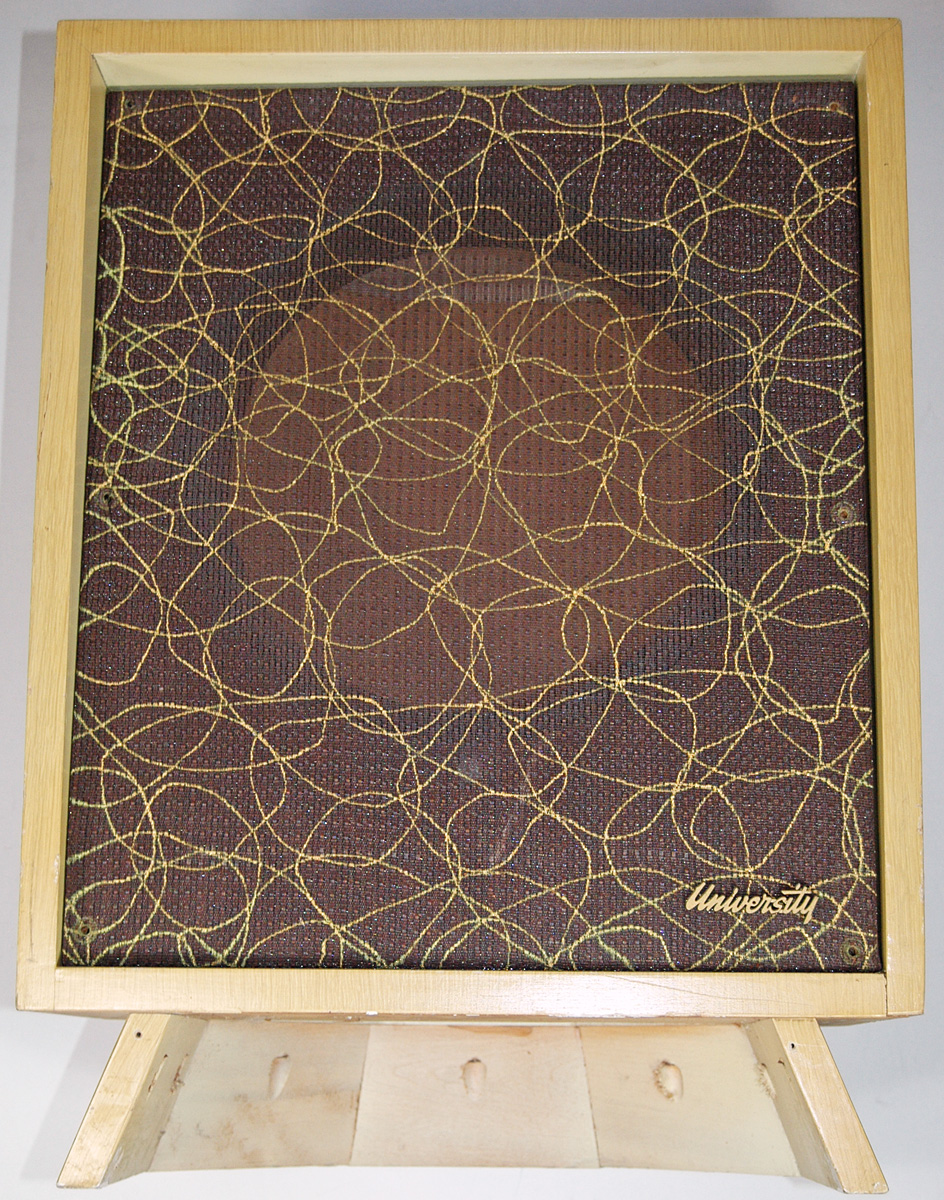 The Robb Collections: Modernization of a vintage corner-horn speaker