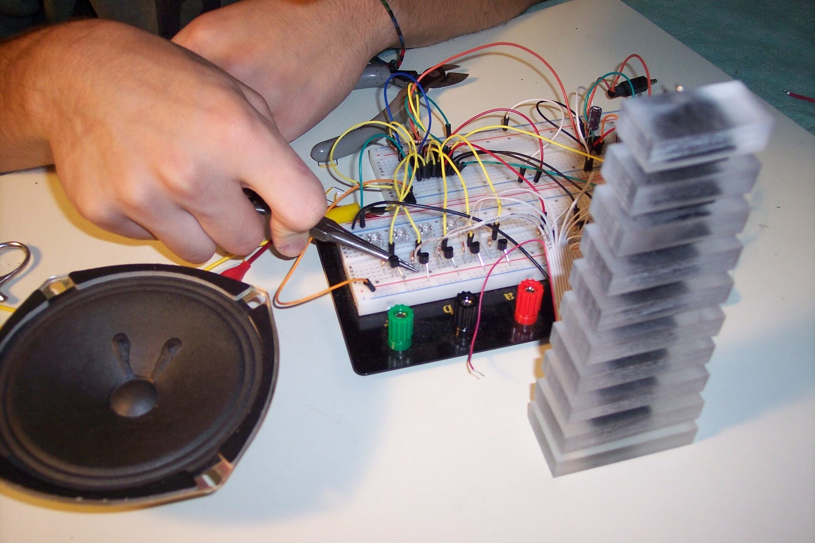 Mad Geek Engineering: LED Tower VU meter