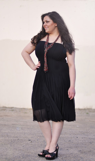 whimsyclothing: How to Dress for Full Figures