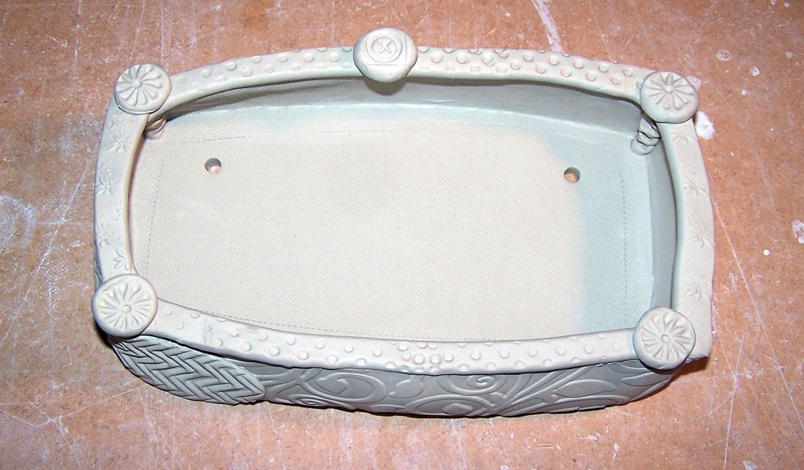 Polka Dot Clay Studio: Mas Nichos, Por Favor