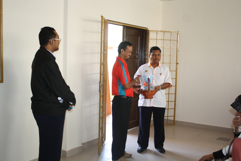 Gaya Peneroka: KOLEJ KINI CHINI ( PUSAT LATIHAN CHINI)