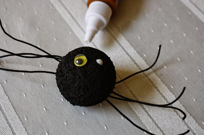 Craft E Magee: Spooky Styrofoam Spider!
