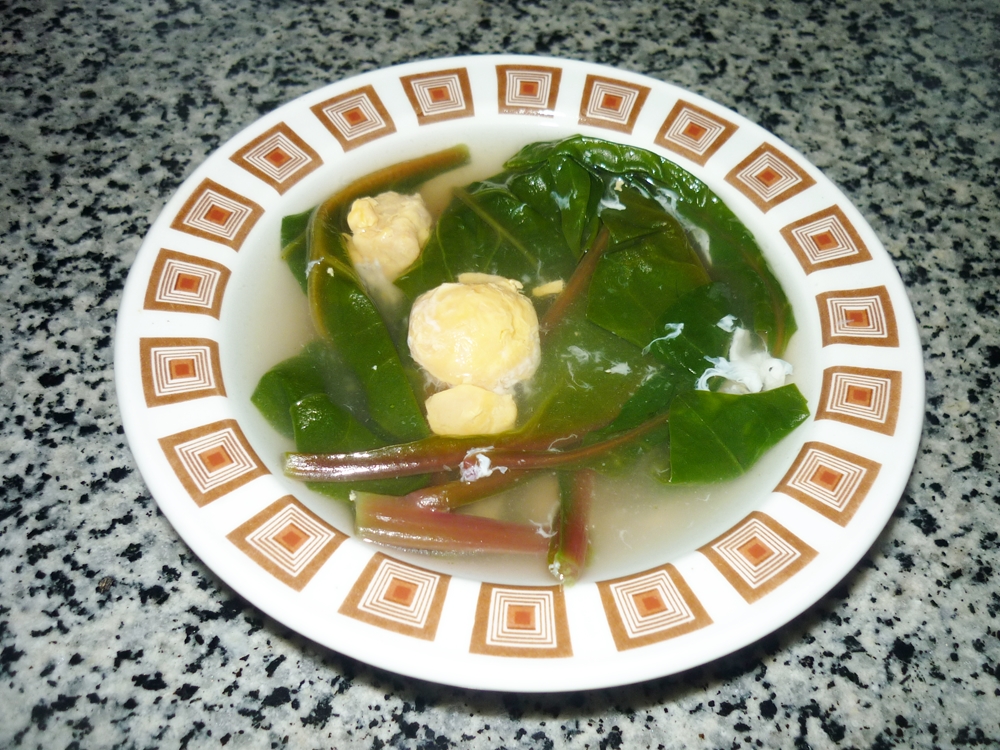 aunty celia's family meals: Red stemmed emperor vegetable (王帝菜) soup