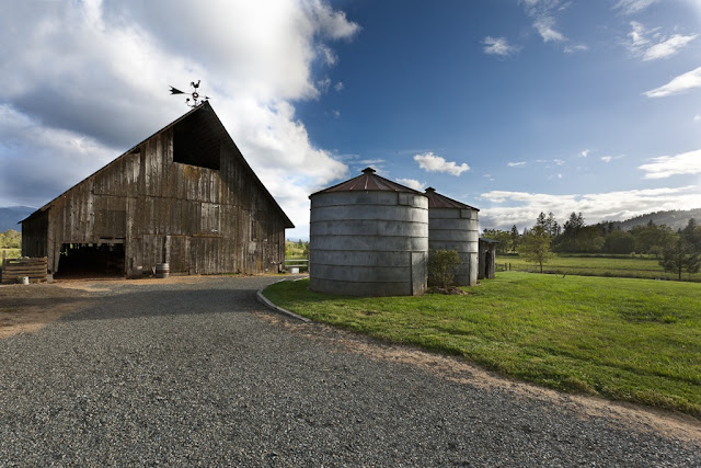 Sojourn Farms: Weddings at the [Sojourn!] Farm