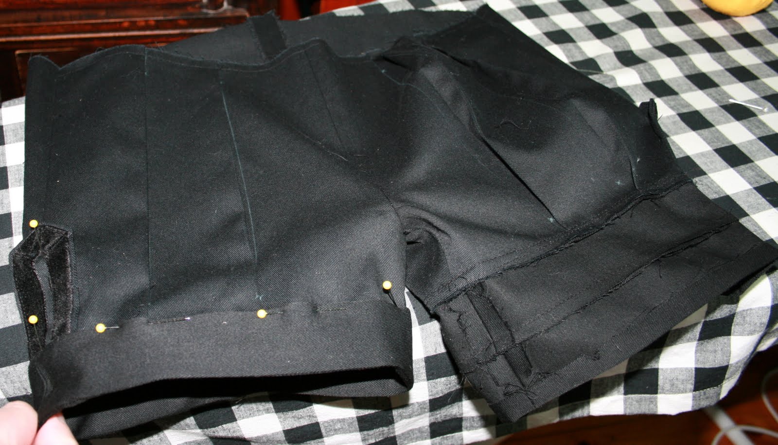 Five and Counting....: Clever Charlotte Finch Shorts Tutorial ~ Finch ...