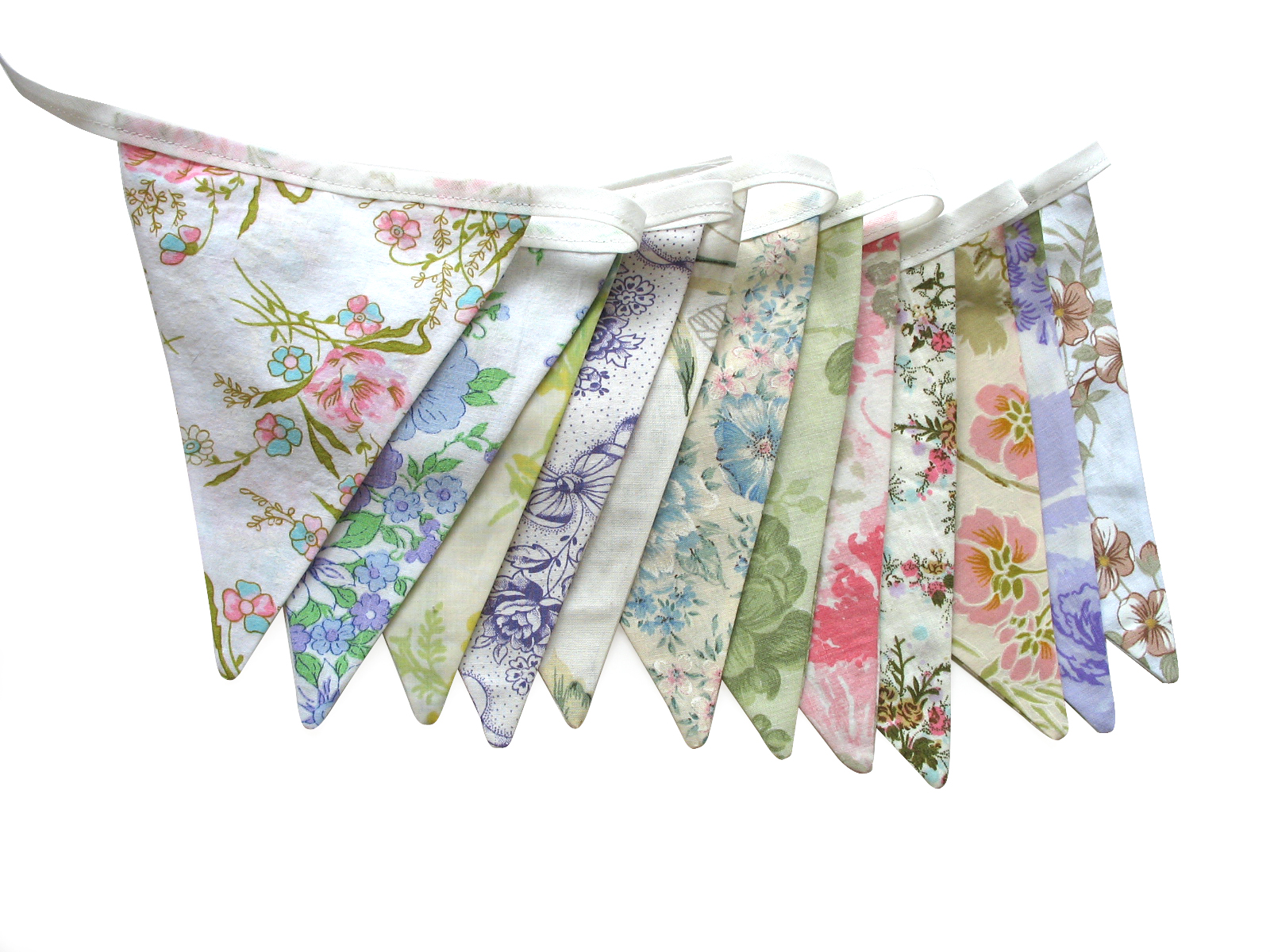 Merry-Go-Round Handmade: Vintage Floral Flag Bunting - Ideal for a ...