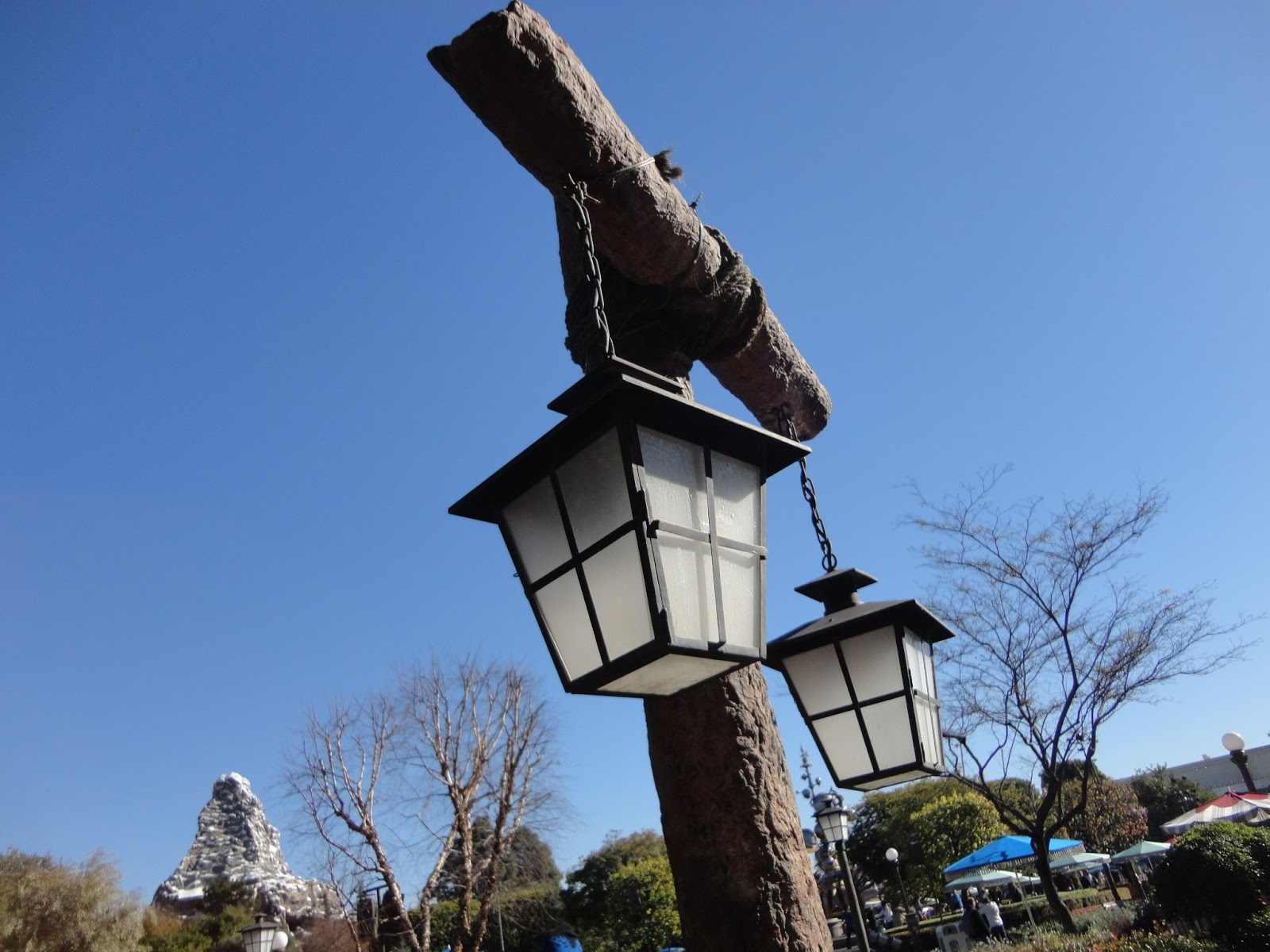 Disneyland: Frontierland Sign