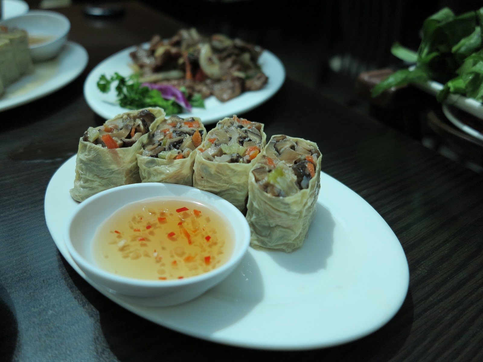 Kylie Yuen ♕: #26: MunchDiary - Mushroom Pot, Steamboat Buffet