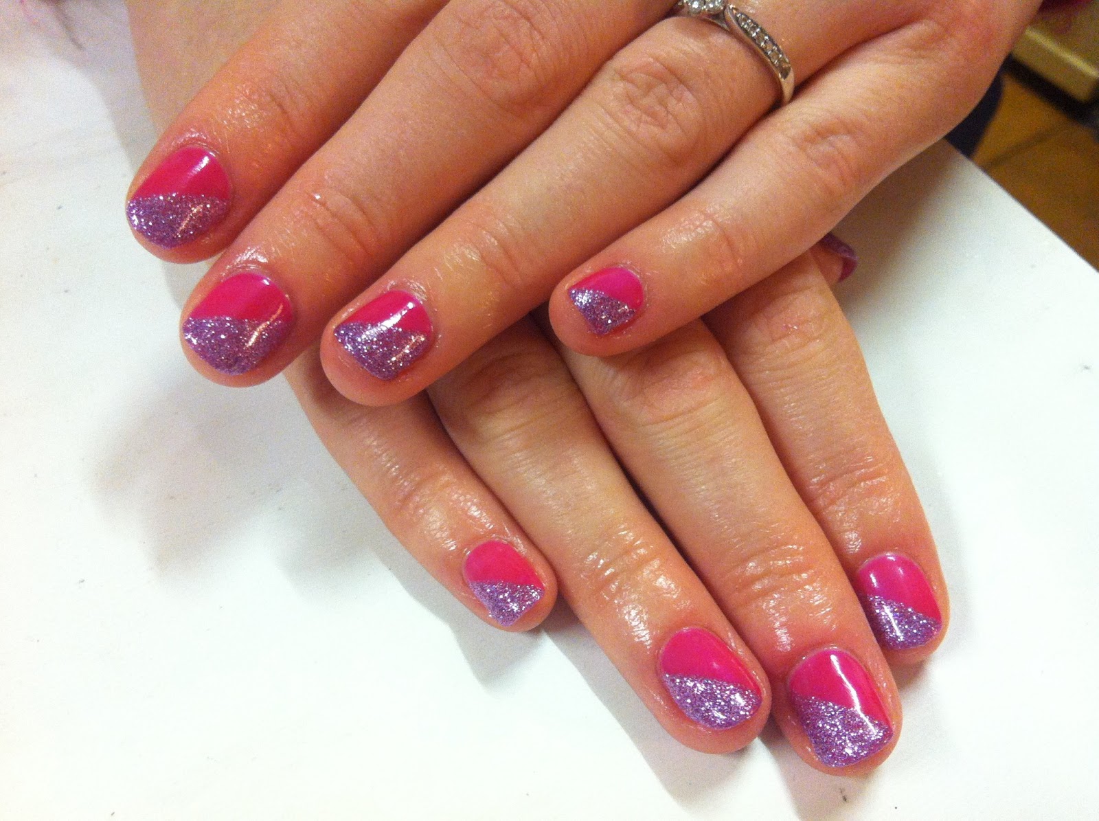 Brush up and Polish up!: CND Shellac Nail Art - Tutti Frutti Glitter