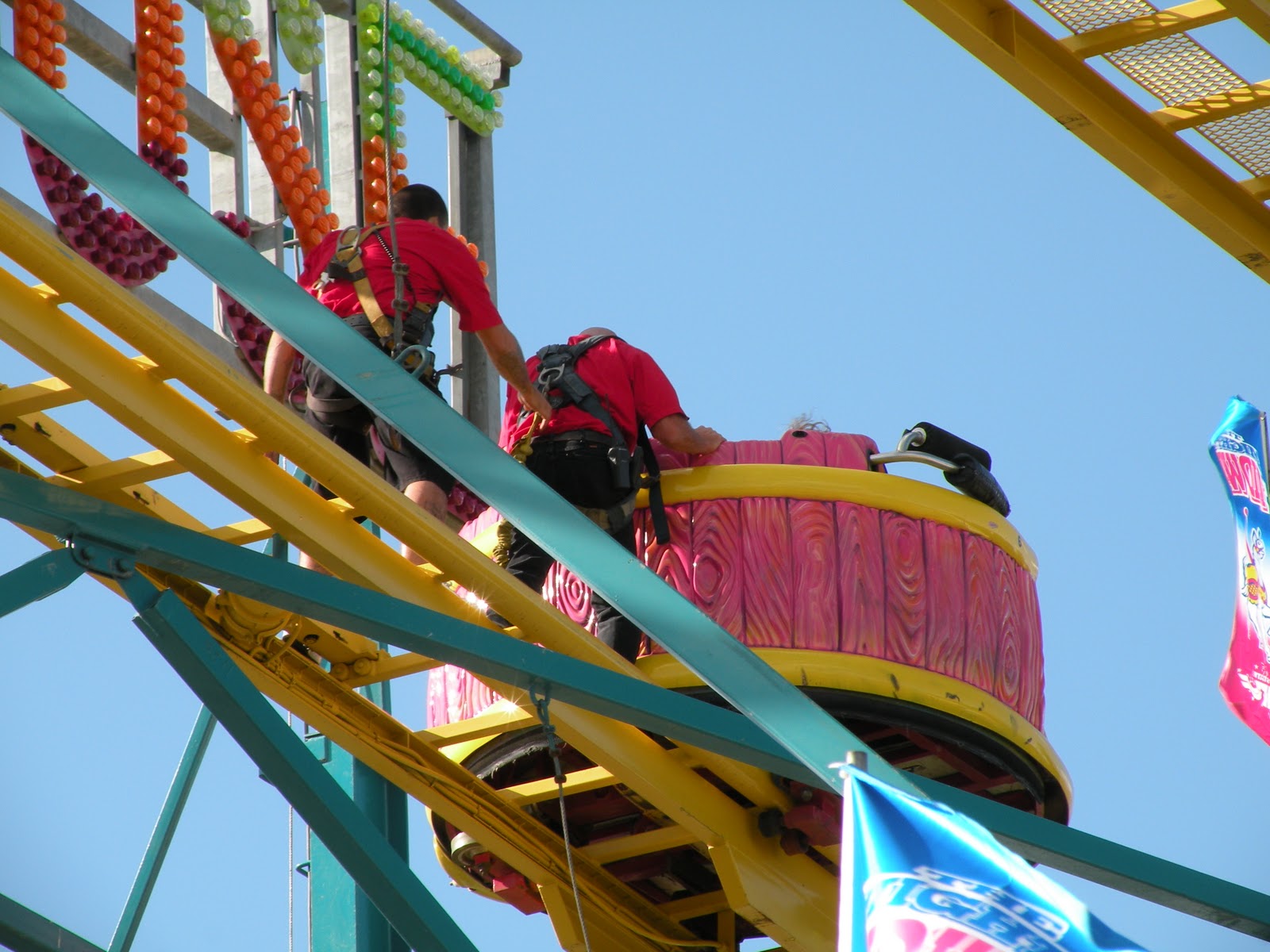 Twisted Threads: Wild Ride on the Crazy Mouse