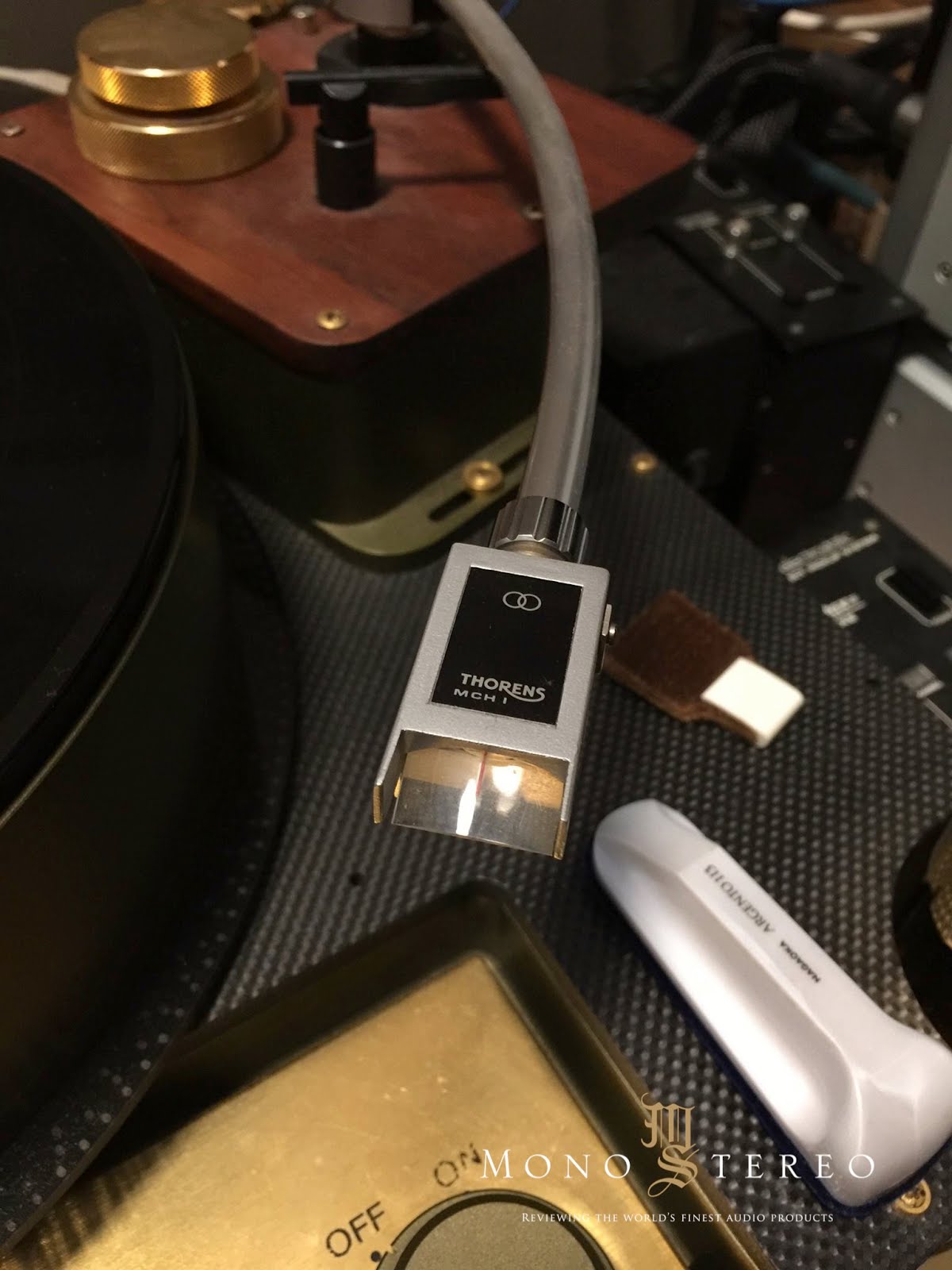 DS Master 1 in a very special analog company – Ultimate High-Fidelity