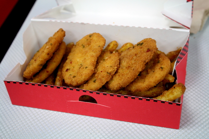 An Immovable Feast: Fast Food Review: Checkers Chicken Dippers