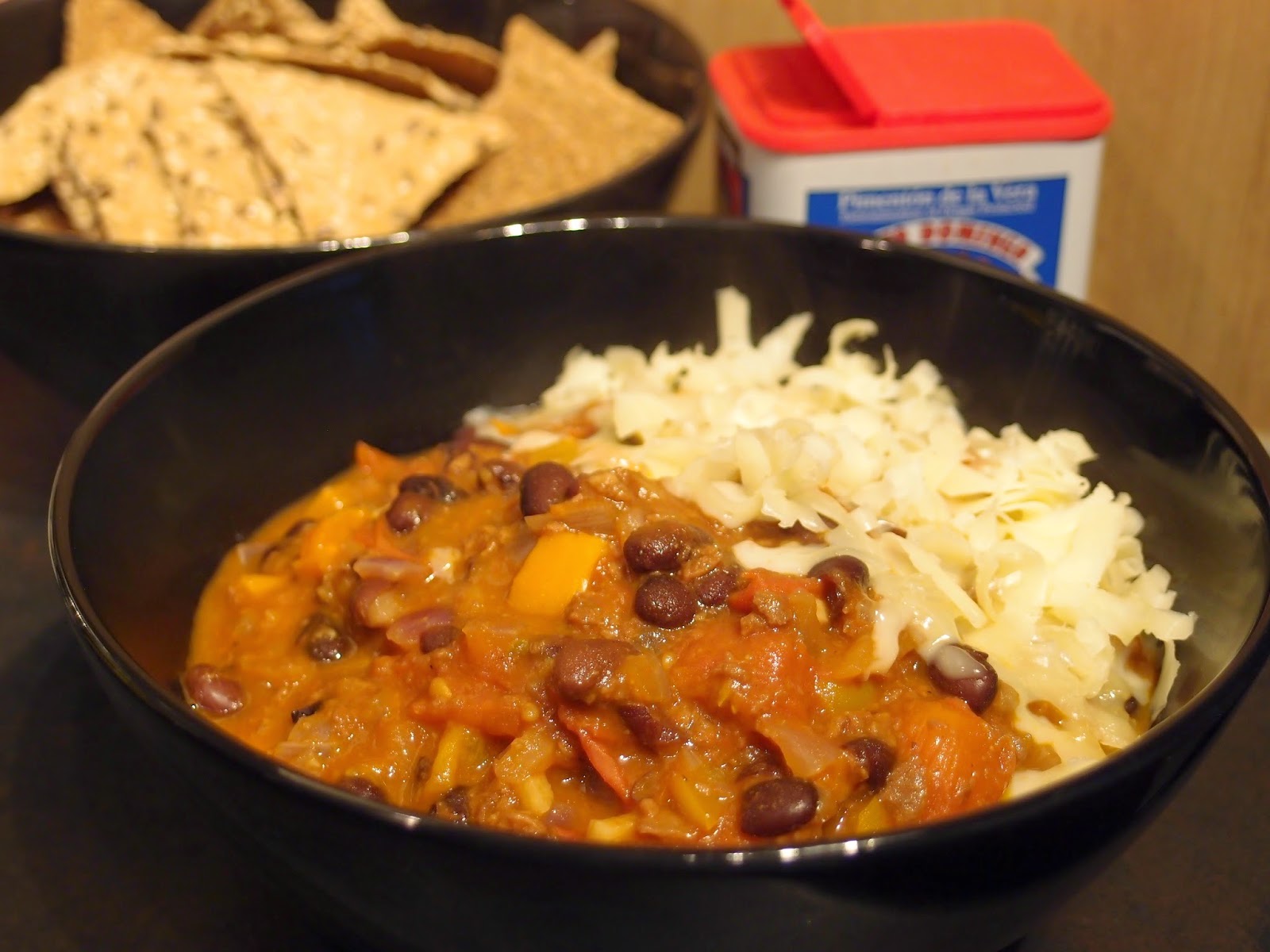 The VegHog: Chilli with soya mince